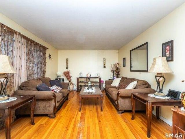 house with 3 bedroom, New Britain CT DS102475466