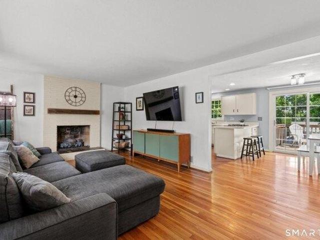 house with 3 bedroom, New Britain CT DS104192617