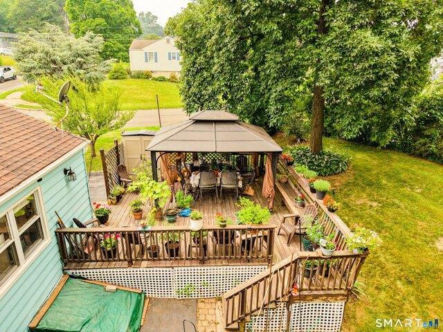 house with 3 bedroom, New Britain CT ES104477537