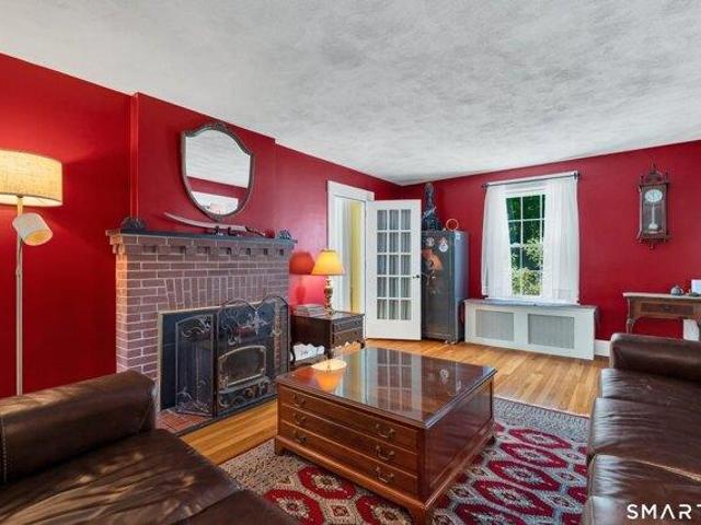 house with 3 bedroom, New Britain CT ES104789288
