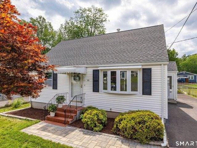 house with 3 bedroom, New Britain CT ES105158525