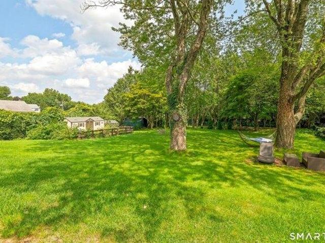 house with 3 bedroom, New Britain CT ES105191677