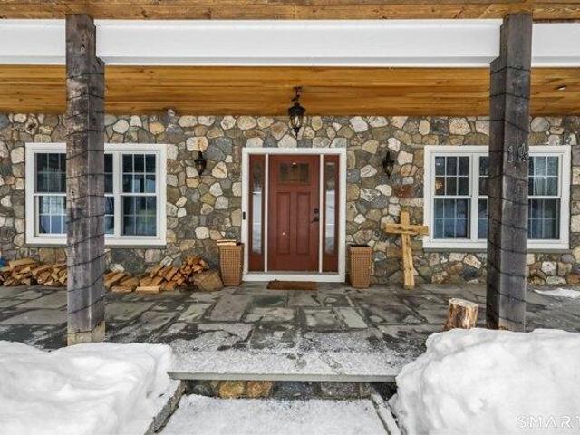 house with 3 bedroom, New Fairfield CT DLS102282095