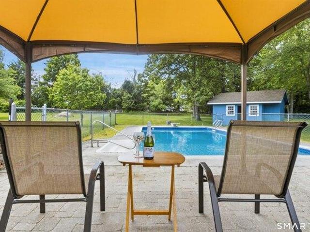 house with 3 bedroom, New Fairfield CT DS104352531