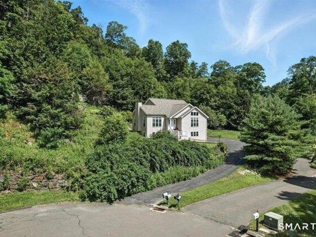 house with 3 bedroom, New Fairfield CT DS104375382
