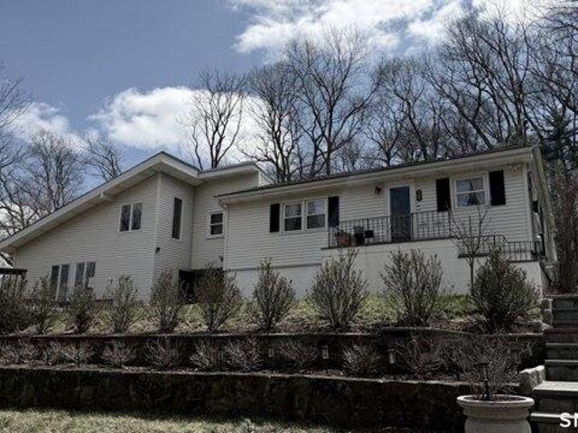 house with 3 bedroom, New Fairfield CT DS102285538