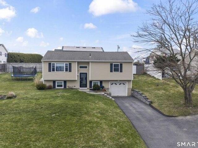 house with 3 bedroom, New Fairfield CT DS103185398