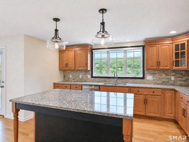 house with 3 bedroom, New Fairfield CT ES105141167