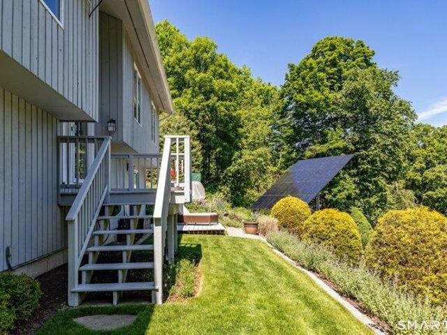 house with 3 bedroom, New Fairfield CT ES103161414