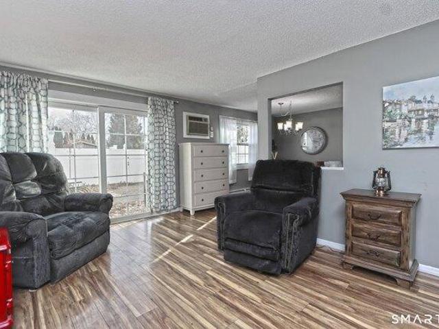 house with 3 bedroom, New Haven CT DLS102583549