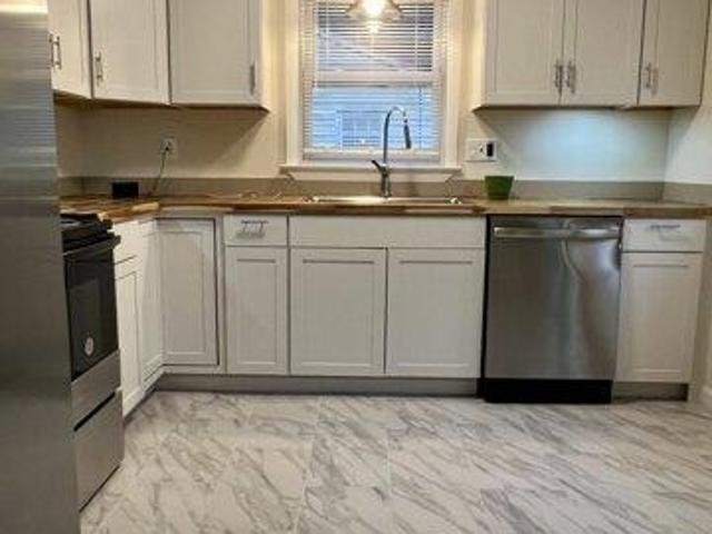house with 3 bedroom, New Haven CT ES105193492