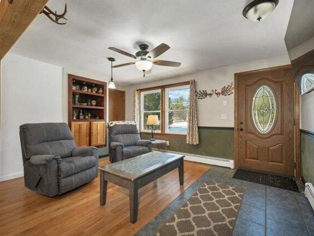 house with 3 bedroom, New Hampton NH ES104115804