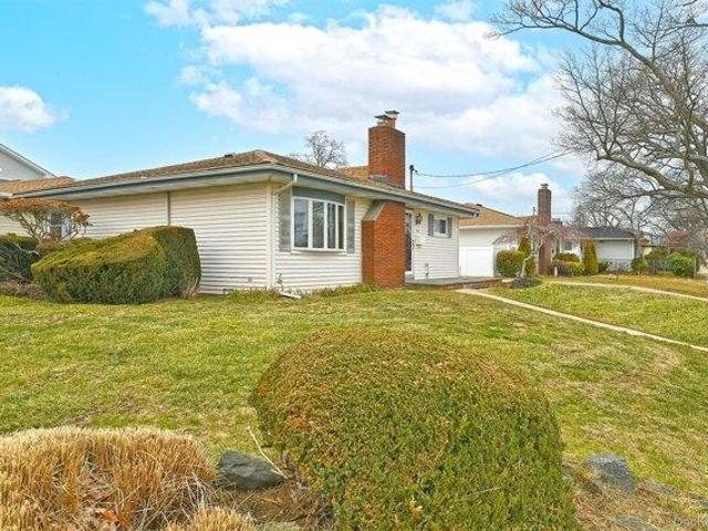 house with 3 bedroom, New Hyde Park NY DLS101783159
