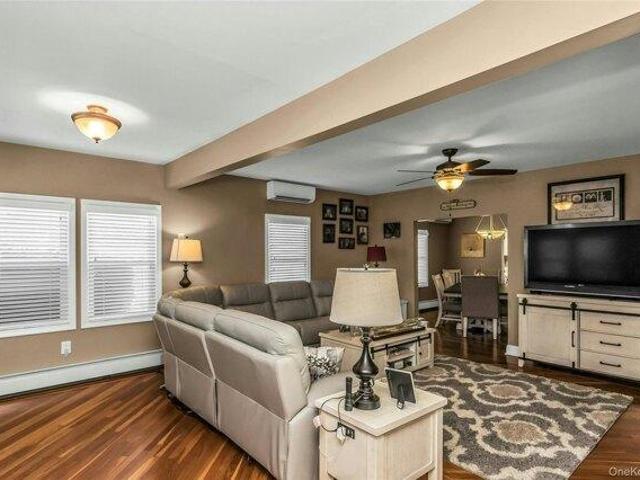 house with 3 bedroom, New Hyde Park NY ES104901528
