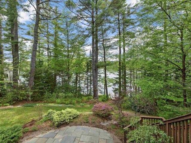 house with 3 bedroom, New London NH ES104045793