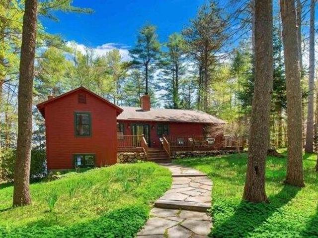 house with 3 bedroom, New London NH ES104761478
