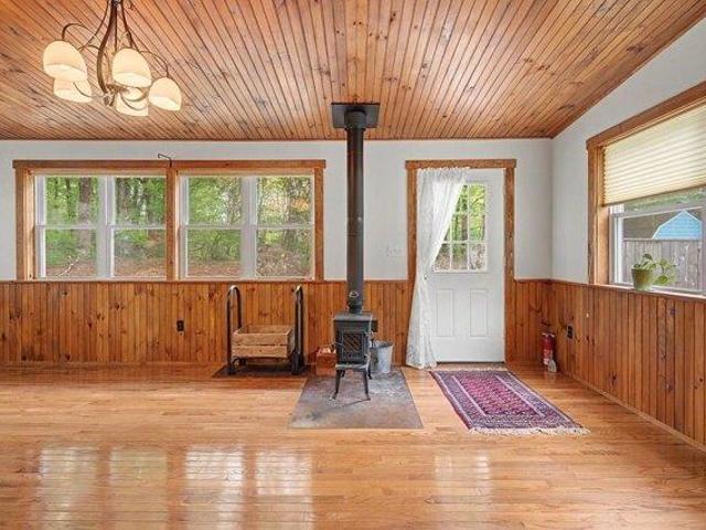house with 3 bedroom, New London NH ES103222987