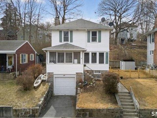 house with 3 bedroom, New London CT DLS102155043