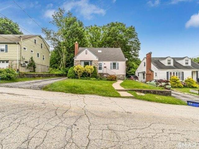 house with 3 bedroom, New London CT DLS102314804