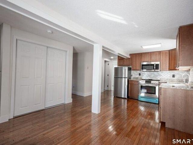 house with 3 bedroom, New London CT DLS102476717