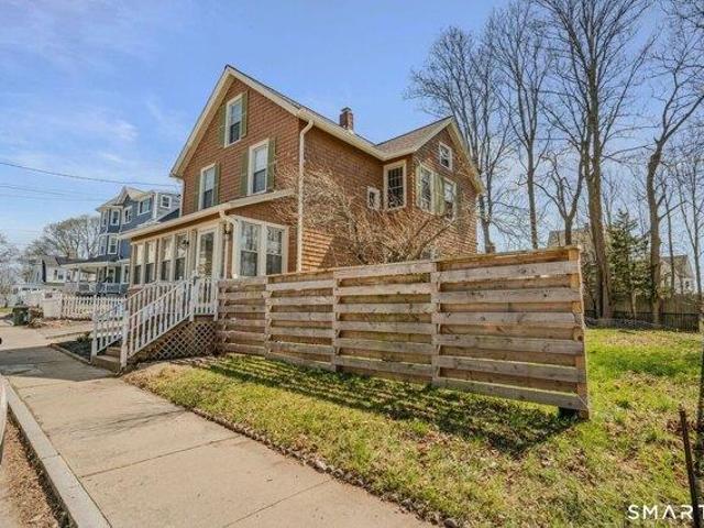 house with 3 bedroom, New London CT DLS102825587