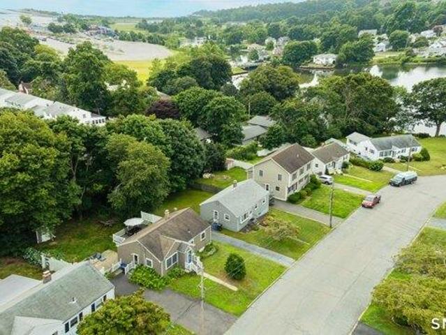 house with 3 bedroom, New London CT DS104262680