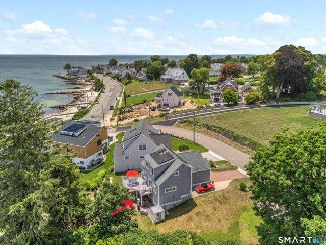 house with 3 bedroom, New London CT ES104264580