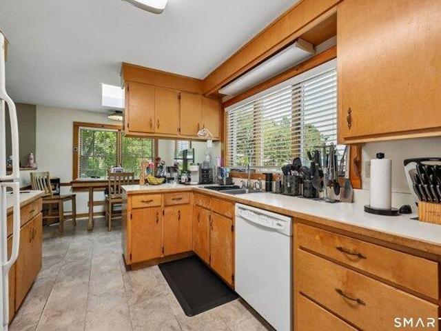 house with 3 bedroom, New London CT ES105176305