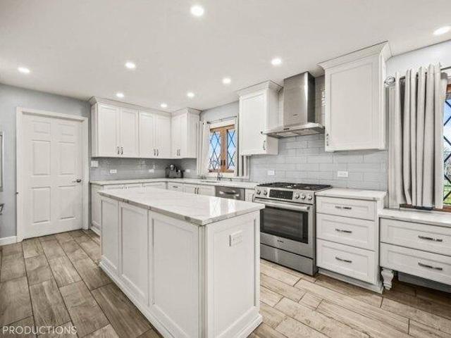 house with 3 bedroom, New Lenox IL DLS88247377