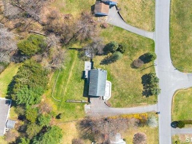 house with 3 bedroom, New Milford CT DLS102317096