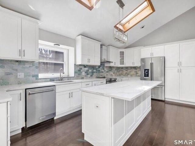 house with 3 bedroom, New Milford CT DS102585836