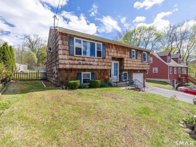 house with 3 bedroom, New Milford CT DS103437417