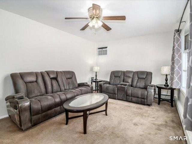house with 3 bedroom, New Milford CT ES102827058