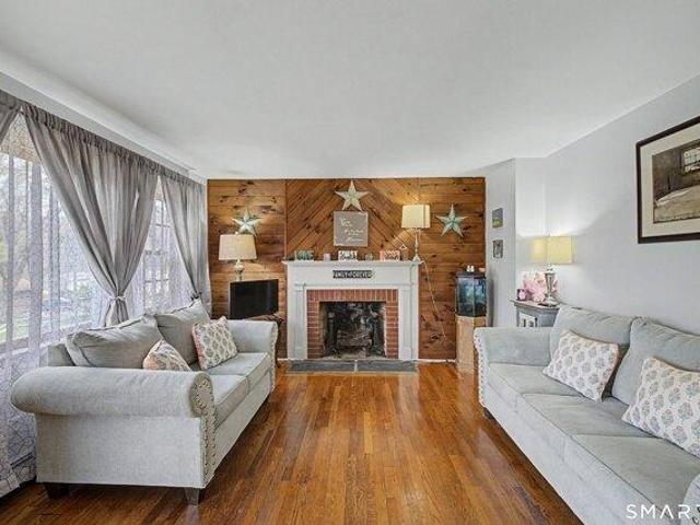 house with 3 bedroom, New Milford CT ES105155712