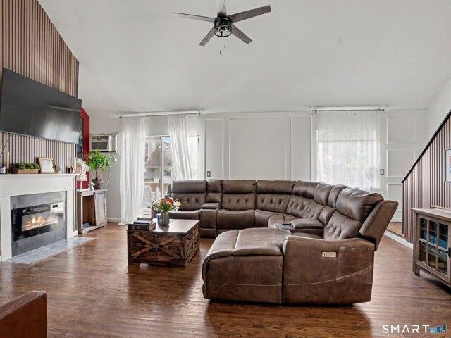 house with 3 bedroom, New Milford CT ES105156420