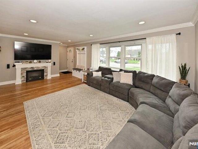 house with 3 bedroom, New Milford NJ DLS101748999