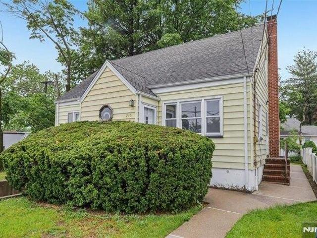house with 3 bedroom, New Milford NJ DLS102726113