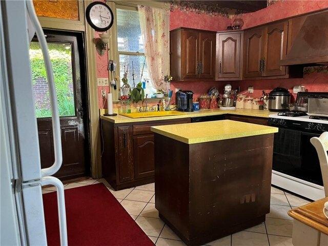 house with 3 bedroom, New Stanton PA ES104907519