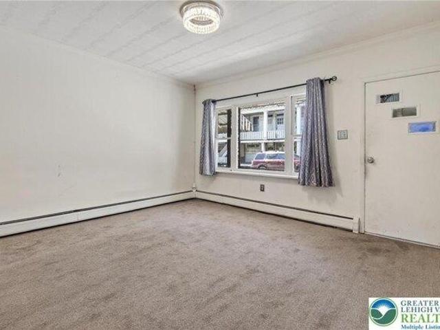 house with 3 bedroom, New Philadelphia PA ES103627474