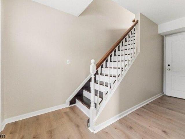 house with 3 bedroom, Newark NJ DS101896653