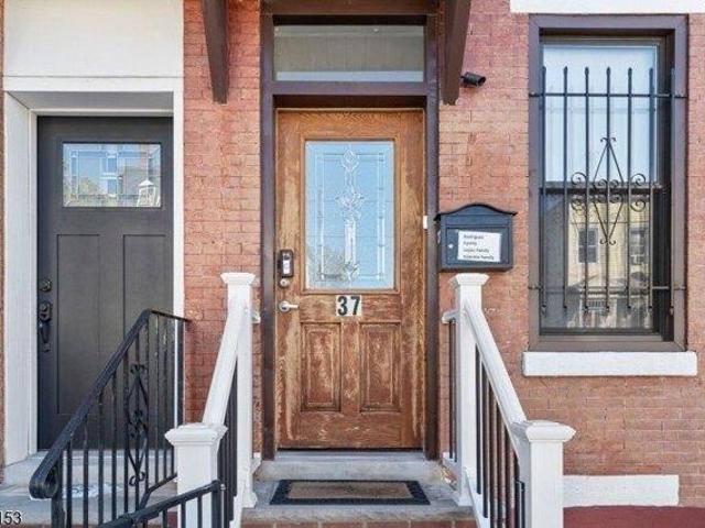 house with 3 bedroom, Newark NJ DS102028849