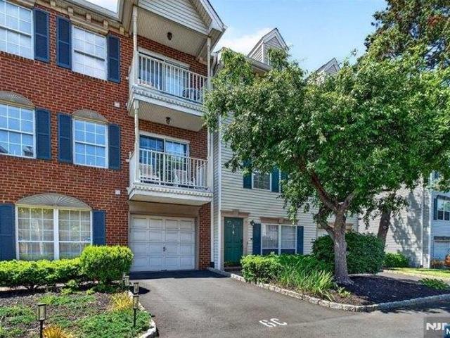 house with 3 bedroom, Newark NJ DS103664494