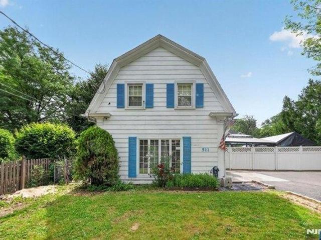 house with 3 bedroom, Newark NJ DS104406165