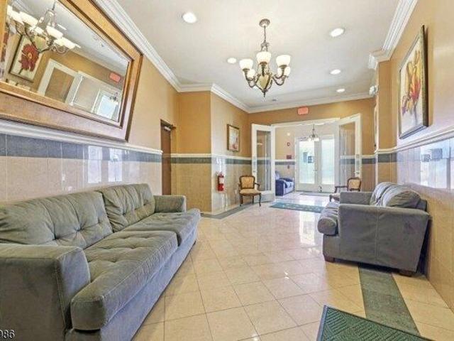 house with 3 bedroom, Newark NJ DS104410492