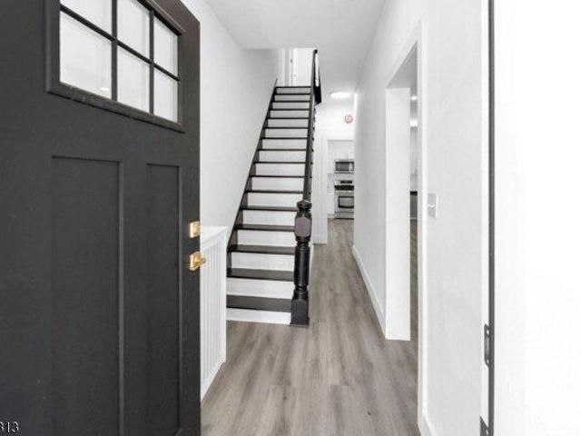house with 3 bedroom, Newark NJ DS104234712