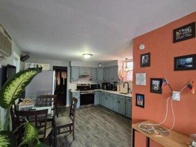 house with 3 bedroom, Newark NJ ES102824117