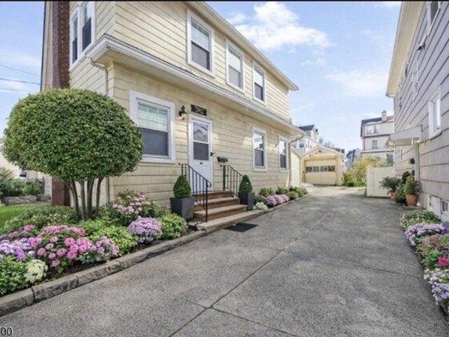 house with 3 bedroom, Newark NJ ES102826383