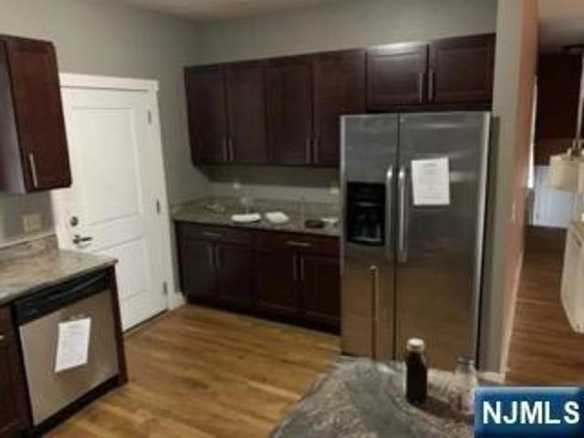 house with 3 bedroom, Newark NJ ES103187273