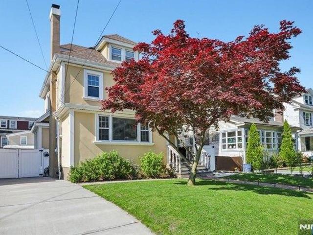 house with 3 bedroom, Newark NJ ES104809762