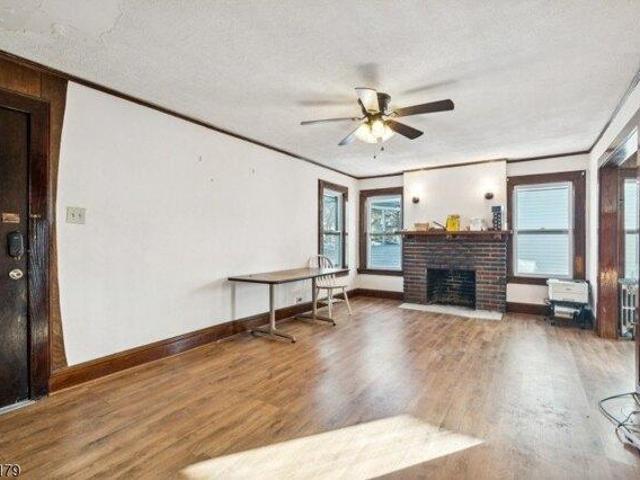 house with 3 bedroom, Newark NJ ES104836009